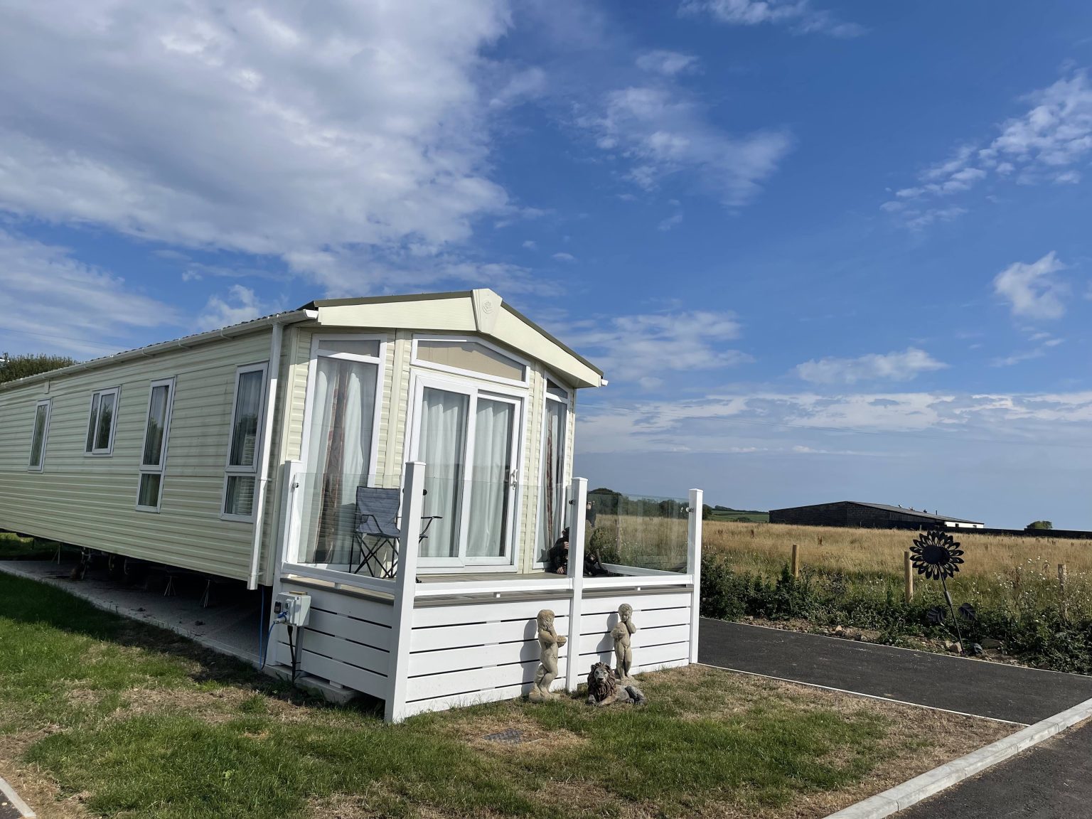 Red Roses retreat - caravans for sale near Pendine, South Wales ...